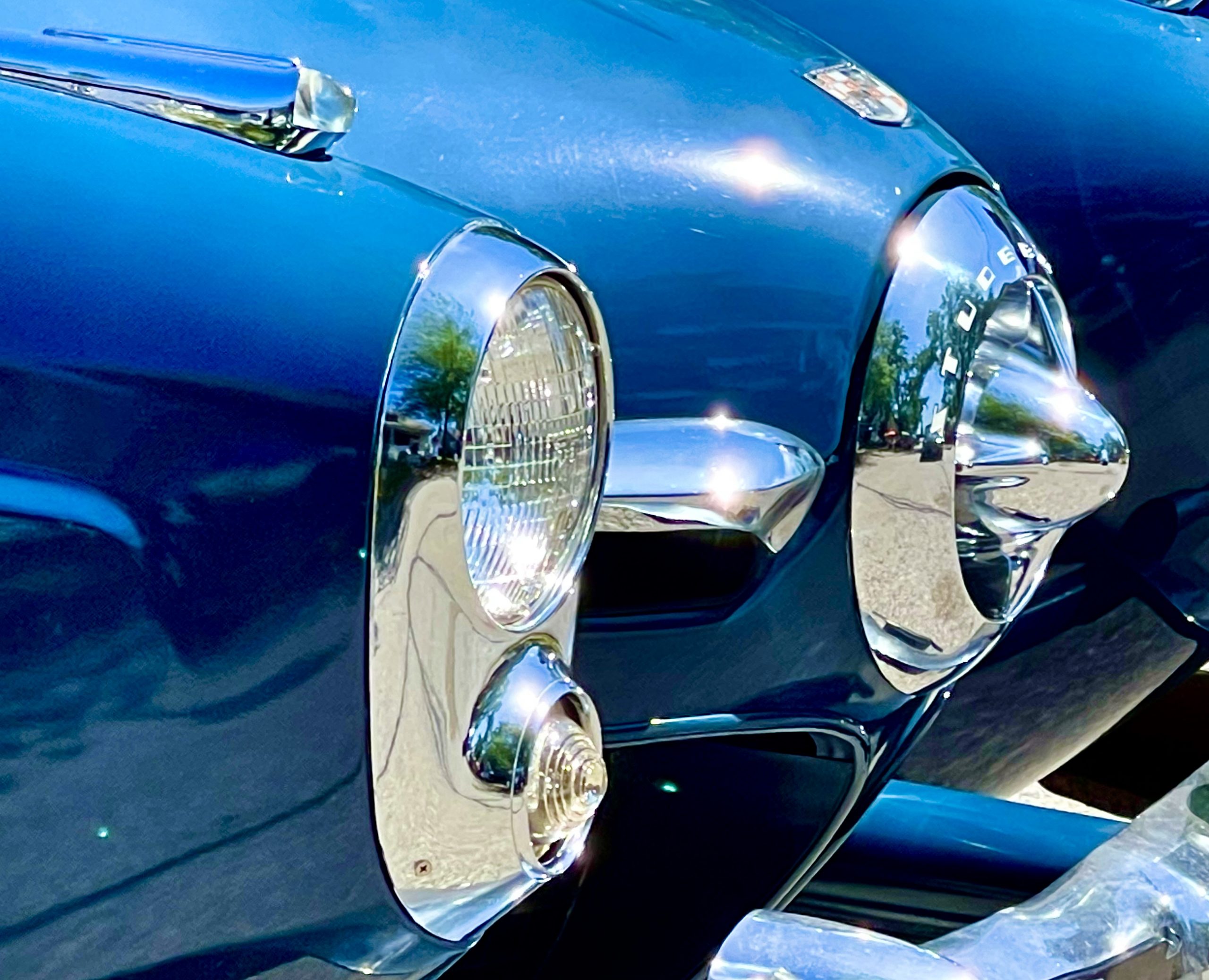 Little Rocket - Canvas Pontiac